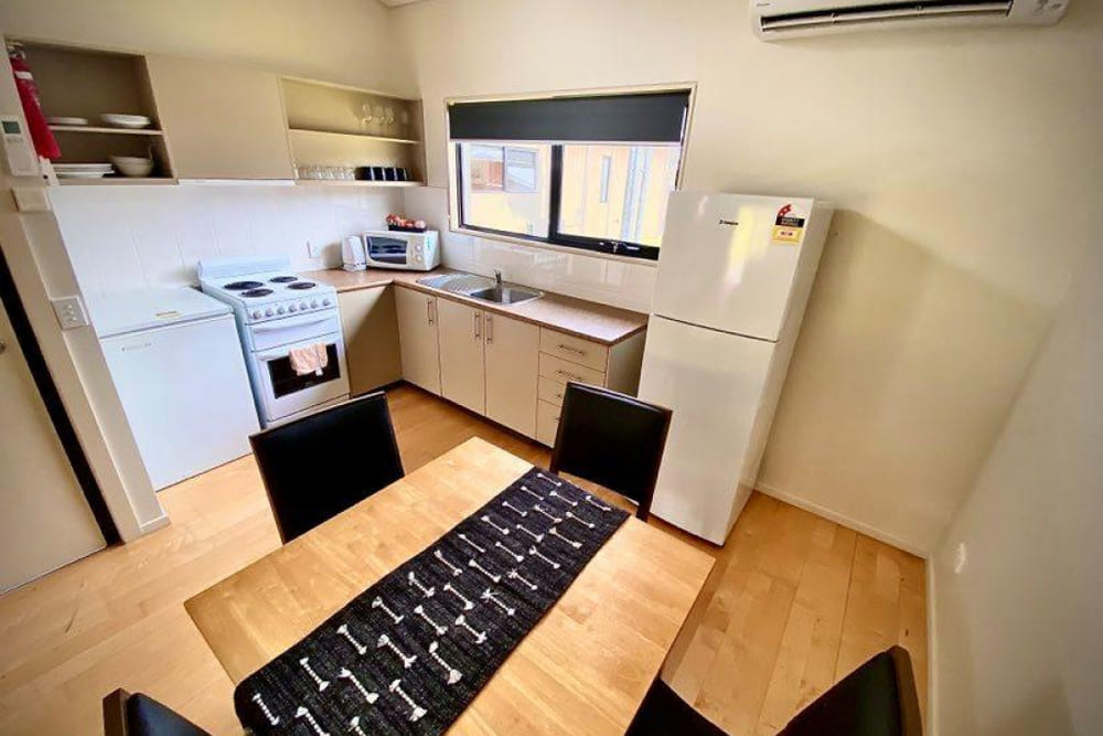 Self-Contained Apartments - Pedder Wilderness Lodge